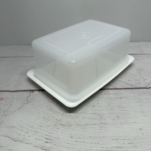 Tupperware | Kitchen | New Nos Tupperware Large Buttercheese Keeper ...